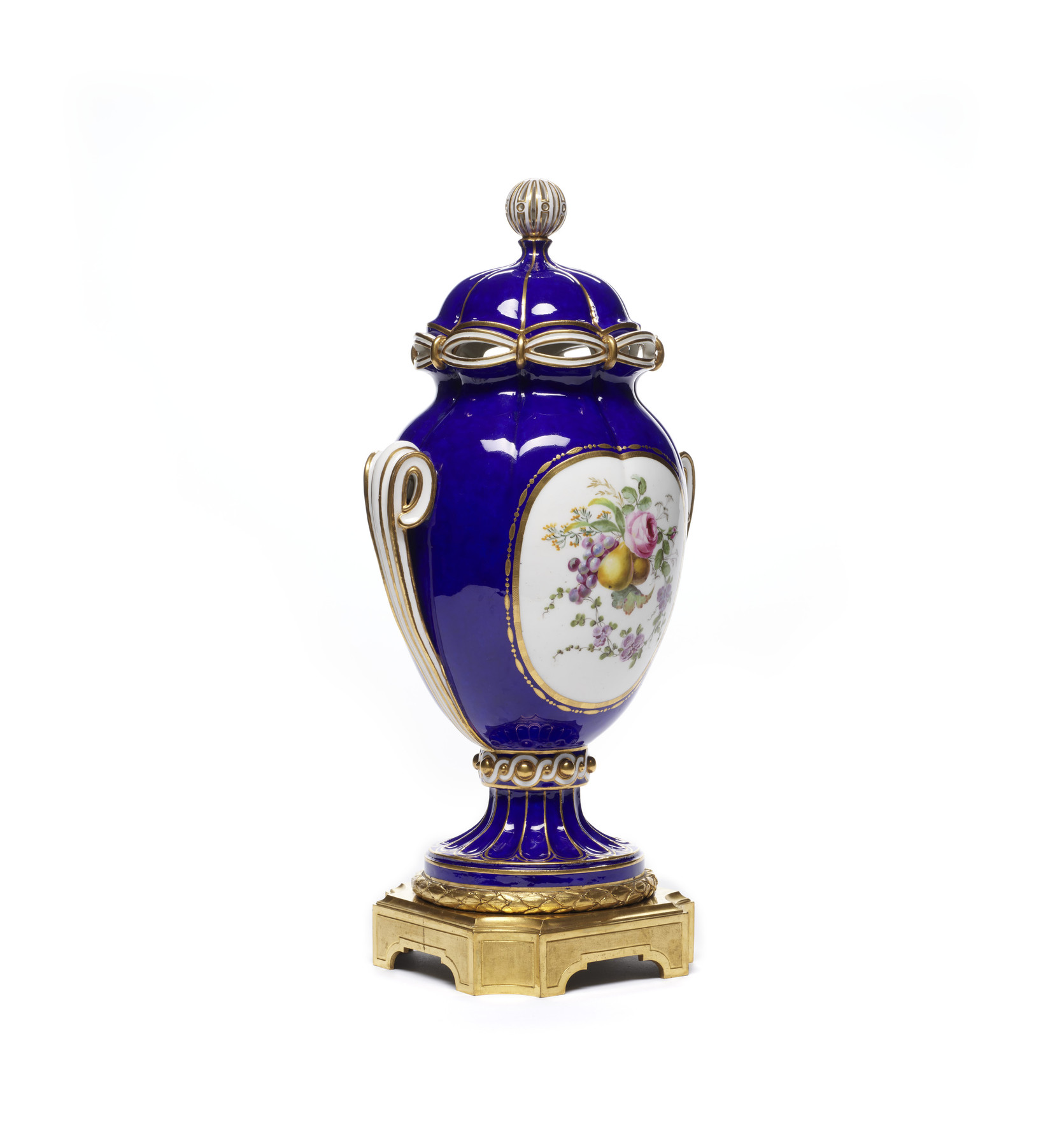 The Materiality of Porcelain and the Interpretation of Ceramic Art ...